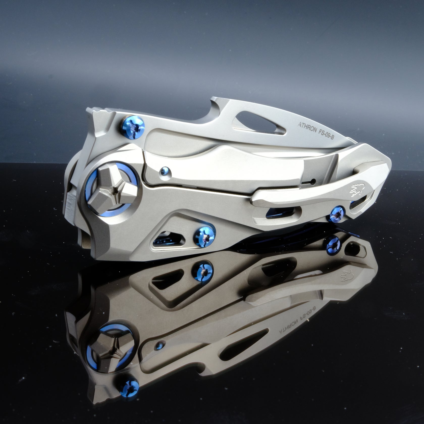 Athron by ForeverSteel – Aurora Blade